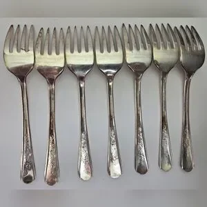 delight | Kitchen | Vintage 95s Wood Rose Delight Silver Plate Flatware ...
